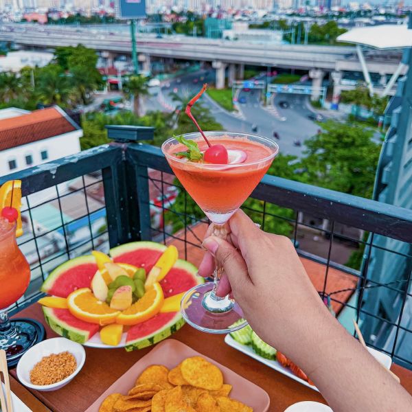 Review quán Vi Vu Rooftop Bình Thạnh